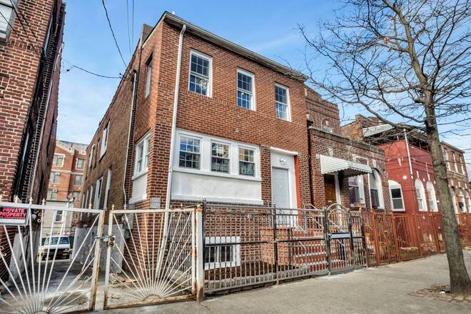 1691 Monroe St, Bronx, NY 10457 (Off Market NYStateMLS Listing #10965568)