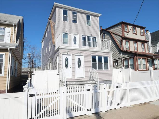 Queens County Springfield Gardens New York (NY) — Real Estate Listings ...