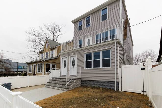 Queens County Springfield Gardens New York (NY) — Real Estate Listings ...