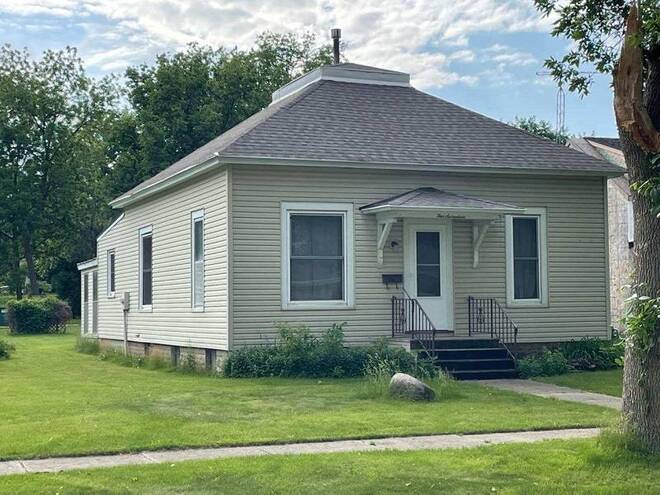 517 High Street, Lake View, IA 51450 (Sold NYStateMLS Listing #11088716)