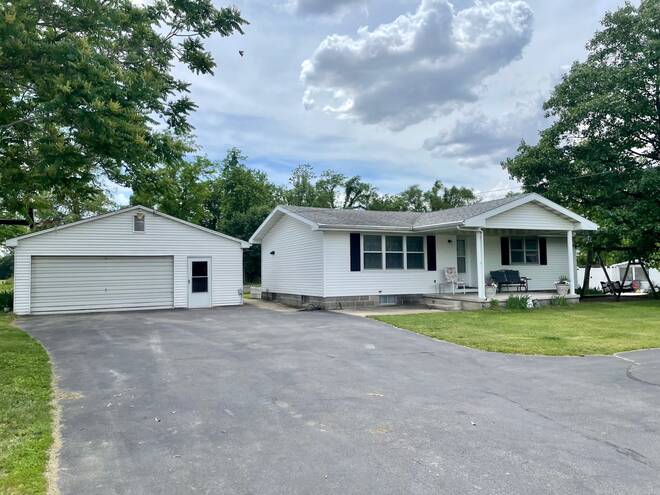 10972 IL RTE 125, Beardstown, IL 62618 (Sold MyStateMLS Listing #11082456)