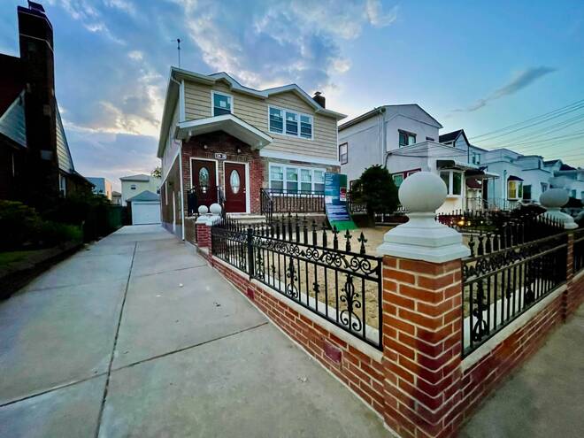 Queens County Springfield Gardens New York (NY) — Real Estate Listings ...