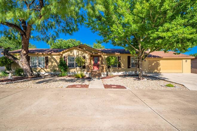 604 Glenn Oak, Ingram, TX 78025 (Sold MyStateMLS Listing #11095069)