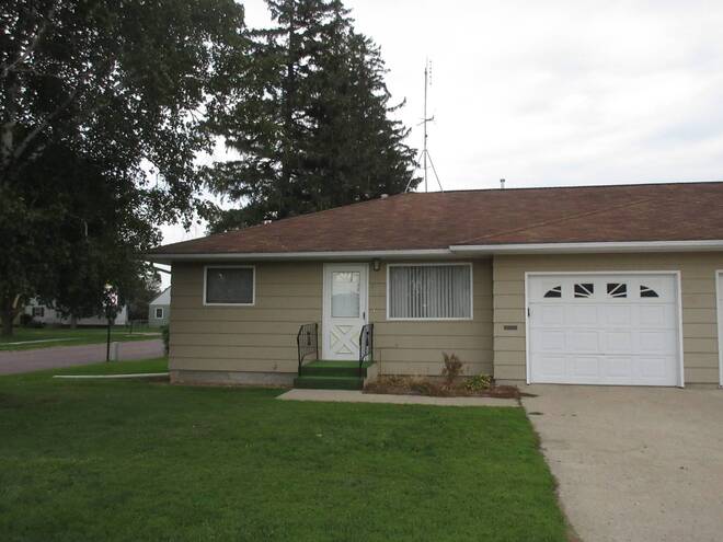 716 Logan Ave, Jackson, MN 56143 (For Sale MyStateMLS Listing #11102850)