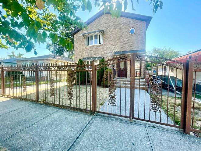 Queens County Springfield Gardens New York (NY) — Real Estate Listings ...